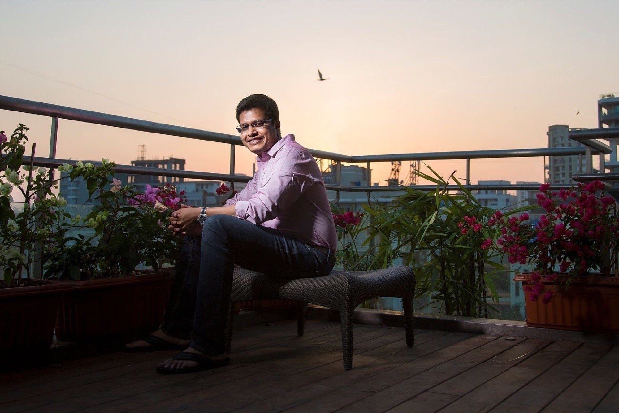 How these Entrepreneurs Managed a Team Amidst the Hustle of a Big, Bang ...